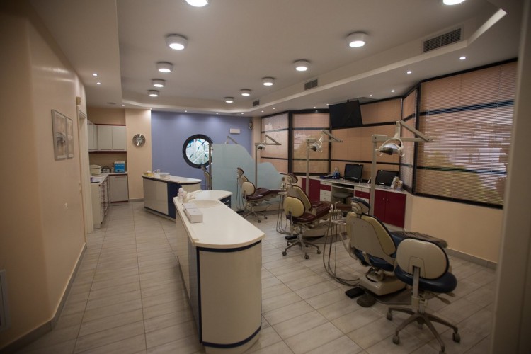 Dr. Manos Clinic - Medical Center in Athens | MyMediTravel